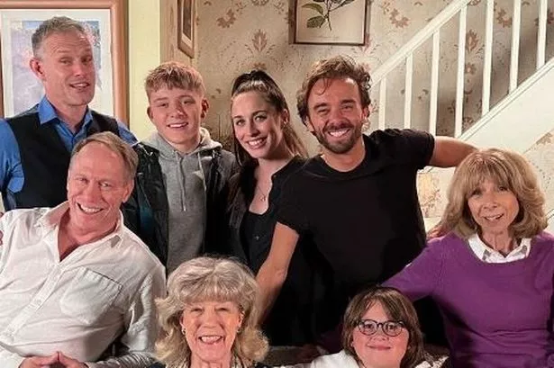 “A New Chapter at No.8”: The Platt Family Rebuilds as Fans Demand More ...