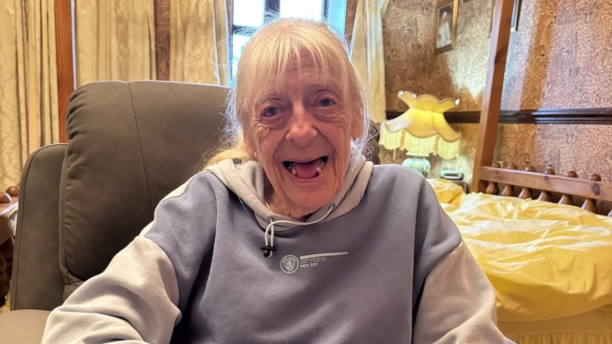 Coronation Street legend Julie Goodyear’s husband SHARES a RARE PICTURE ...